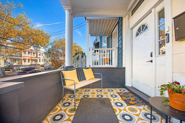 Charming 3bd Apt Minutes From Nyc, Ewr W/ Parking - Jersey City, NJ