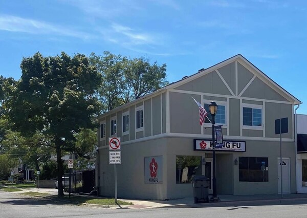 City Experience In The Heart Of Downtown Berkley - Bloomfield Hills, MI