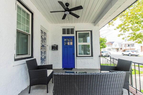 Bright & Beachy 8-bed Shore House In Ac! - Atlantic City, NJ