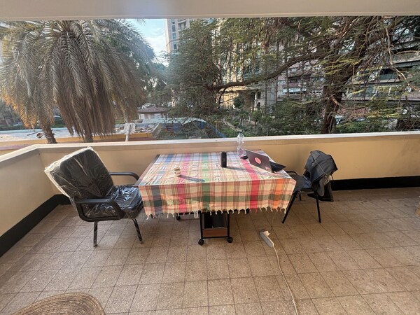 A Room In A Spacious Apartment In Garden City, Center Of The Cairo. - Cairo