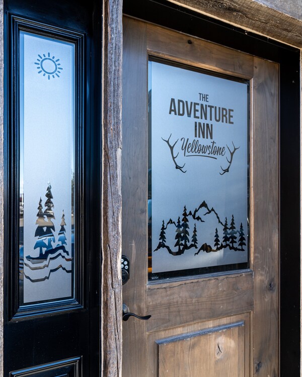 The Glacier Queen Suite - West Yellowstone, MT
