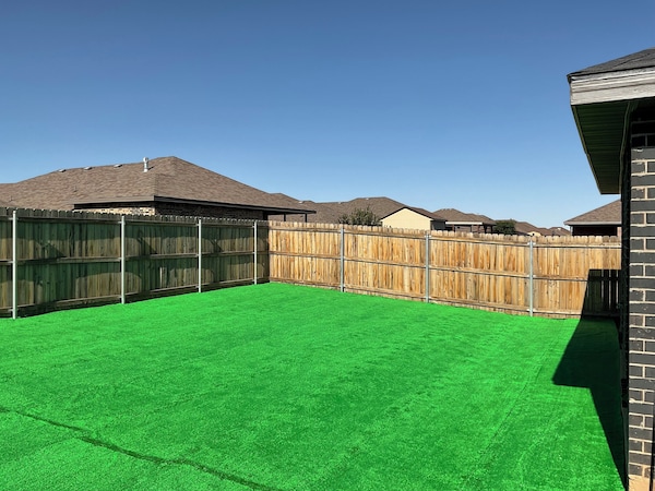 Beautiful New 3-bedroom Townhome In Odessa With Ac, Wifi. Enjoy Your Stay - Odessa, TX