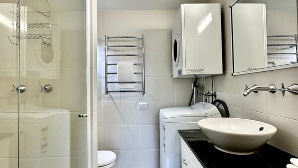 Sashas 5 Ski Cabin In The Heart Of Thredbo - Snowy Mountains