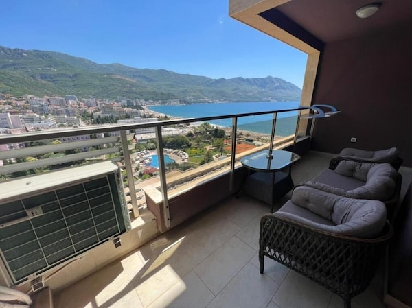 Budva Harmonia - Apartment With Sea View\n - Budva