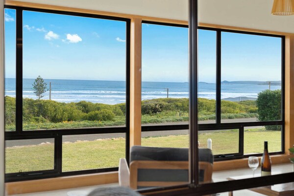 Mid-century Modern-ocean View - Middleton