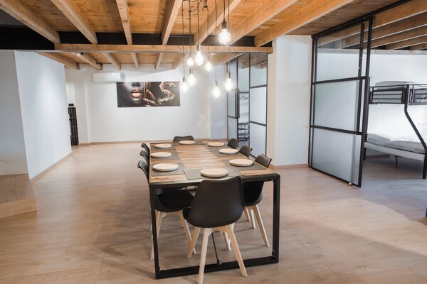Manresa Industrial Home - Manresa
