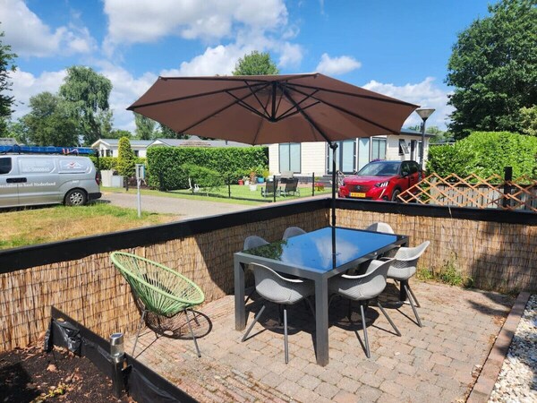 Chalet In Green Area ~ Garden ~ Walk To Lake - Bois-le-Duc