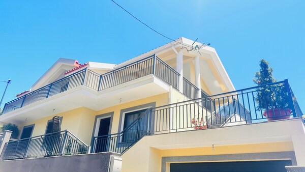 Boa Vista-  Luxury 2 Bedroom , Panoramic Sea & Mountains Views - Madeira