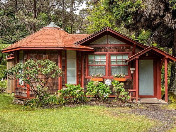 Private Volcano Village Cottage - Volcano, HI