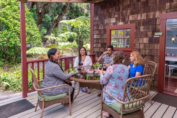 Volcano Village Family Cottage - Volcano, HI