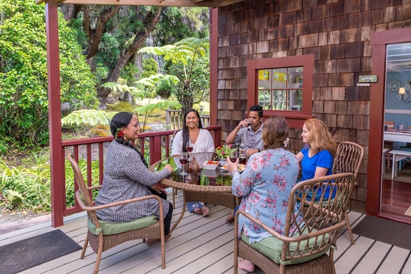 Volcano Village Family Cottage - Volcano, HI