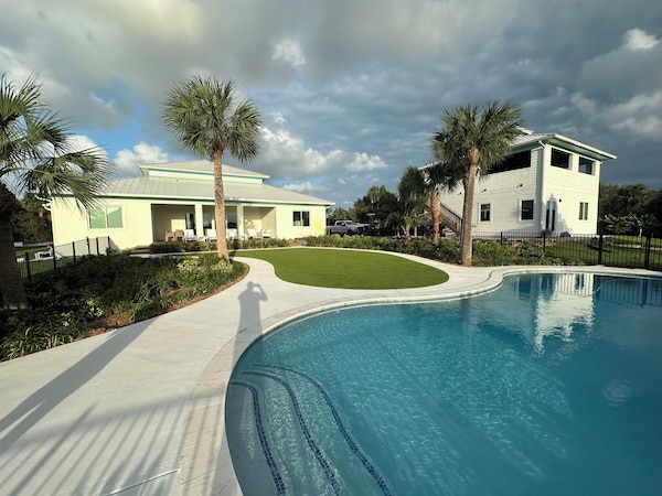 Spacious Estate In Awesome Jensen Beach With Ac, Wifi - Port St. Lucie, FL