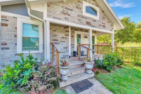 Charming 2-bedroom House With Ac And Wifi In Cool Houston - アメリカ ヒューストン
