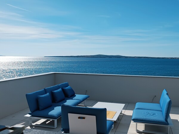 Suit For Two Incl. Breakfast In Aparthotel Dalmacija - Privlaka