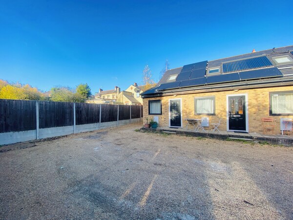 1 Bedroom Flat - Cambridge Station Road