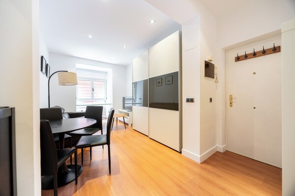 Apartment Near Prado Museum - Madrid