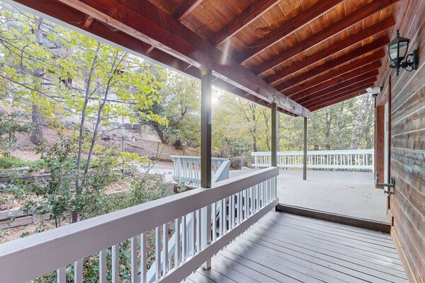 Charming Home W/breathtaking View, Fireplace, Grill, Close To Hiking - Hesperia, CA