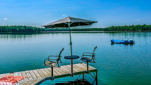 Serene Lakefront Home With Fire Pit, Dock, Wifi, & Dog-friendly - Two Sisters Lake, WI