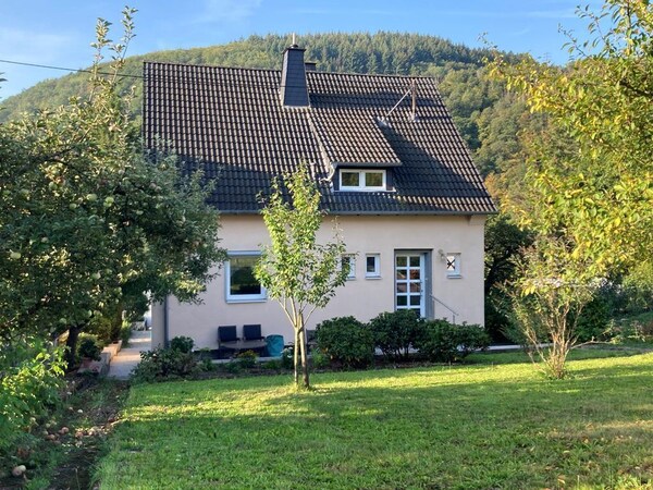 Doppelzimmer, Dusche, Wc, 1 Schlafraum - Ferienhaus Im Obstgarten - Kirn