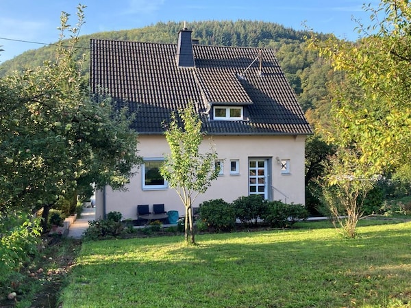 Doppelzimmer, Dusche, Wc, 1 Schlafraum - Ferienhaus Im Obstgarten - Kirn