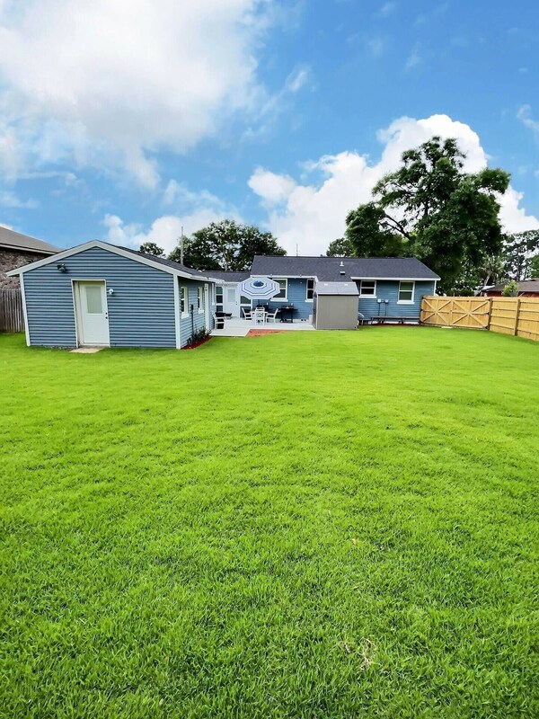 Charming 4-bedroom House With Fenced In Backyard In Enjoyable Fort Walton Beach - Okaloosa Island, FL
