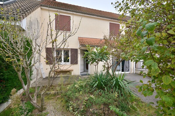 La Halte Décinoise - Maison De 103m2 Avec Jardin - Vénissieux