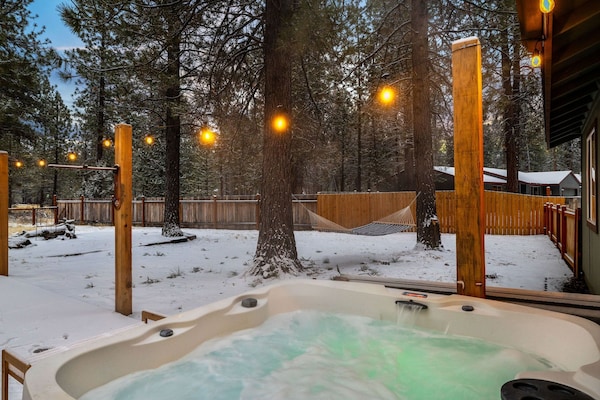 Hot Tub, Fire Pit, Dog Friendly - Oregon