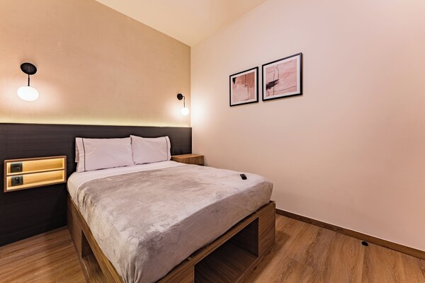 Private Suites In Remodeled Old House In Roma Norte - Mexico city, Mexico