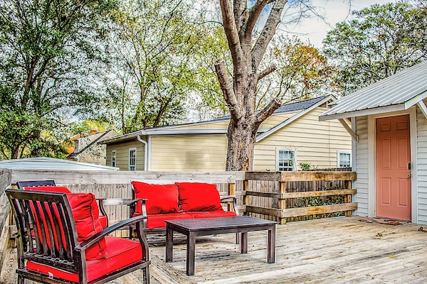 Downtown Access | Cozy | Covered Porch - Starkville, MS