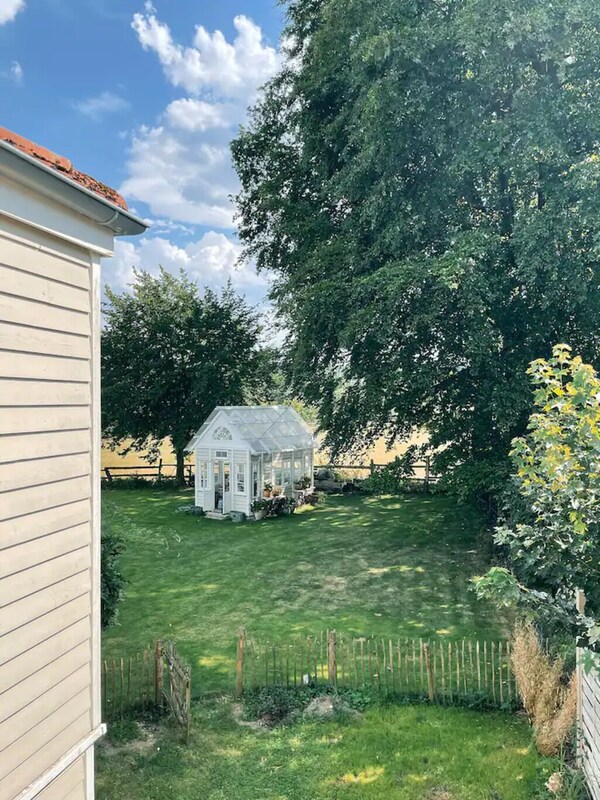Brocante-style Cottage Near Hamburg - 함부르크