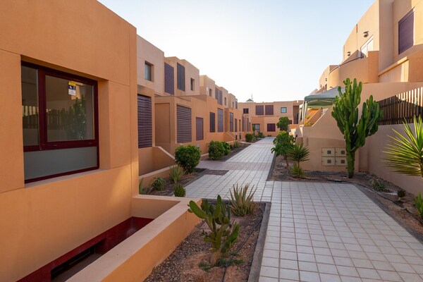 Casa Rosa  Bahía Sol Complex In The City Center - Fuerteventura