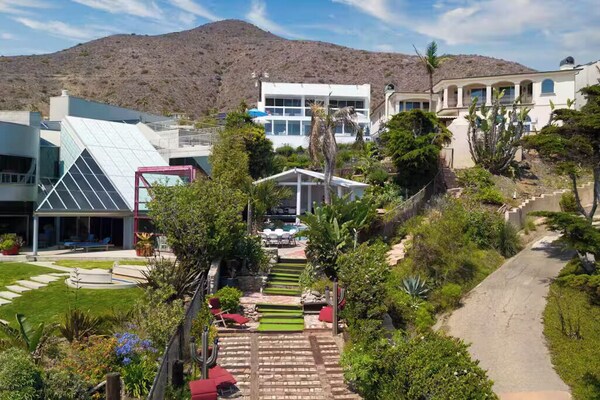 Miles Davis Oceanfront Retreat - Point Mugu State Park, Malibu