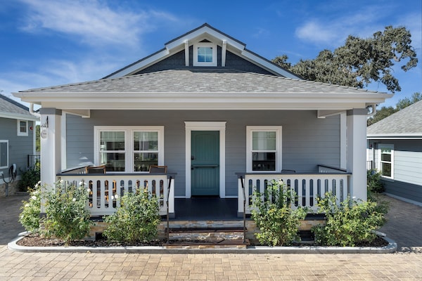 Gastro Hq2: Luxe Studio Walk To Best Restaurants, L2ev, Sleeps 4, Unit 5 Faraday - Sunstone Winery, Santa Ynez