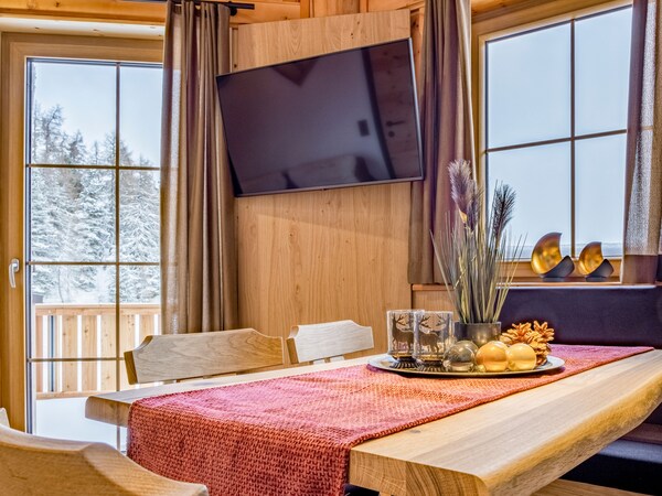 Elegant Apartment With Sauna And Ski-in/ski-out - Mariapfarr