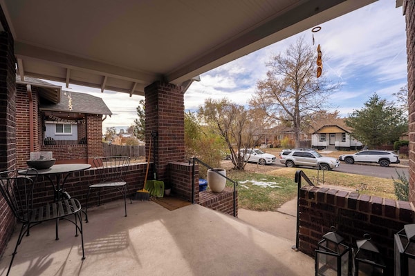 Spacious Home In North Denver Near City Park & Zoo - Denver, CO