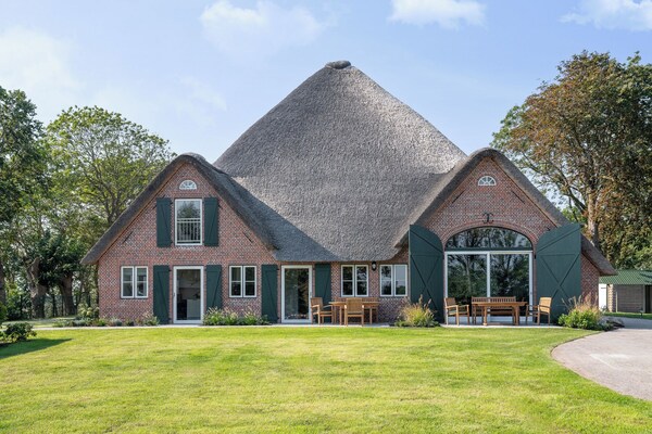 Der "Tofthof Twee" - Ein Exklusives Ferienappartement Unter Reet. - Westerhever