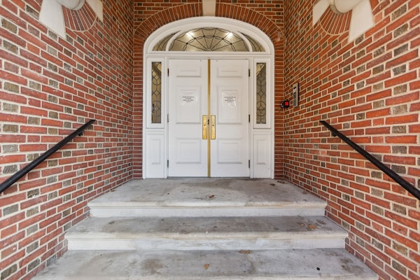 Washington Lofts 109 Spacious 1 Bedroom 1 Bath - Albany, NY