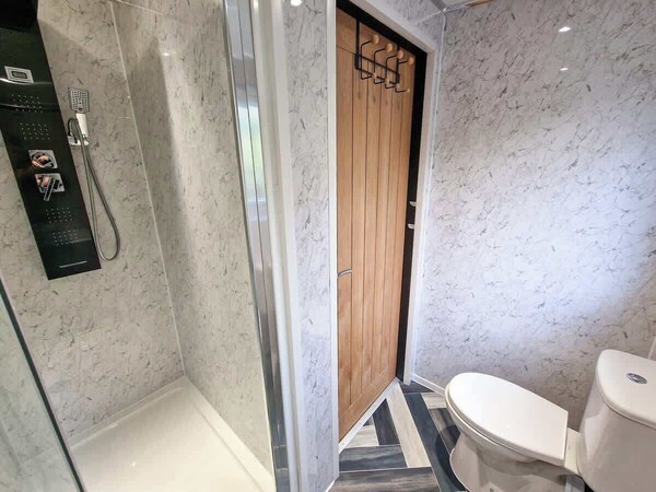 Kirkby Bungalow By City Superhost - Guernsey