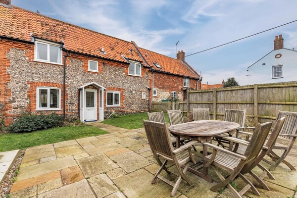 Host & Stay | 2 Ruscon Cottage - Burnham Market