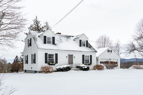 Cozy Cottage In Berkshires: Minutes To Jiminy Peak - Pittsfield