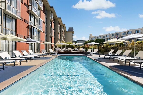 Stylish King, Caza, Minutes To Fisherman's Wharf, Tranquil Room - El Cerrito, CA