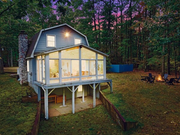 Woodland Modern Farmhouse - Higgins Lake, MI