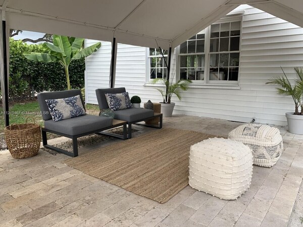 New:2/2 Beach Cottage! Charming House In Delightful Lake Worth Beach - West Palm Beach, FL