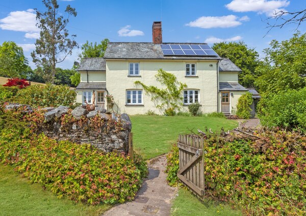 Lower Spire Cottages (Sleeps 11) - Dulverton