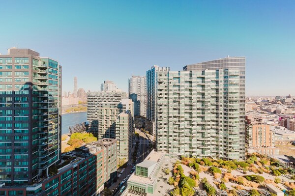 Blueground | Long Island City 1bd Apartment - Brooklyn, NY