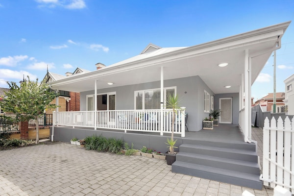 Hyde & Seek Parkside Family Stay - Perth