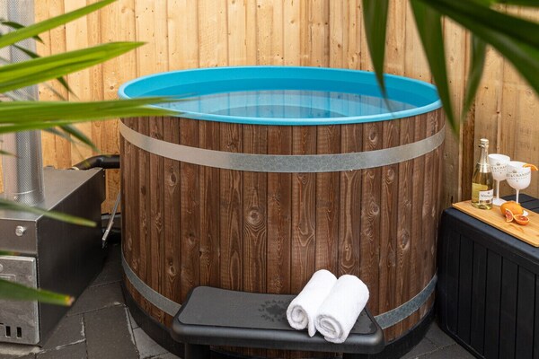 Tropical Wellness Suite Sauna, Whirlpool, Tv, Bbq - Gerolstein