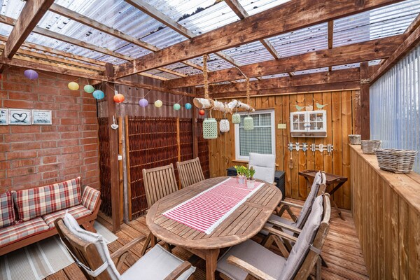 Ferienhaus 'Haus Marschblick' Mit Privater Terrasse, Privatem Garten Und Wi-fi - Heide