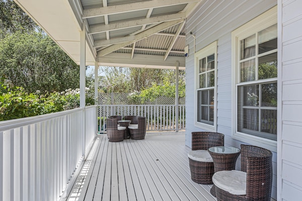 Chateau On Vines ~ Aldinga - Welcome To Chateau On Vines - McLaren Vale