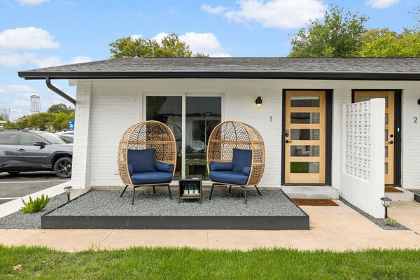 New Luxury Bungalow | Zilker & Barton Springs - Austin, TX